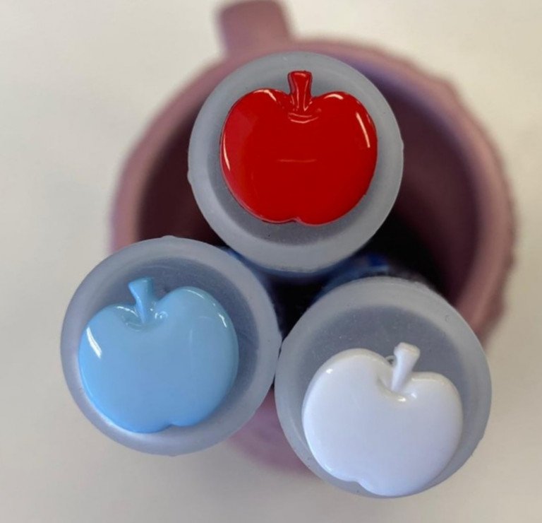 Apple Button 14mm - Stitch & Knit